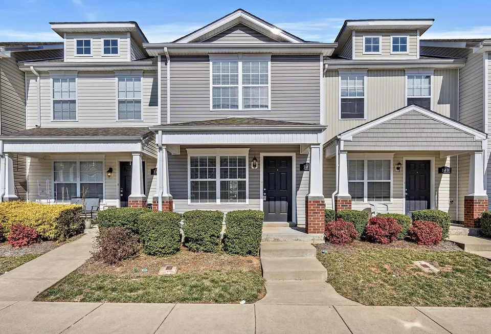347 Sam Houston Cir, Clarksville, TN 37040 | 22 Photos - Movoto