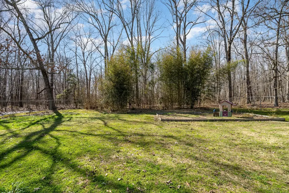 226 Prince Ln, Tullahoma, TN 37388 | 24 Photos - Movoto