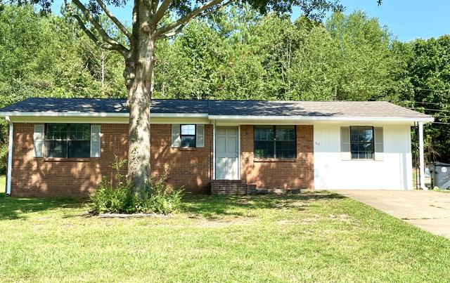 717 Blue Bonnett Ln, Bolivar, TN 38008 | 1 photo - Movoto