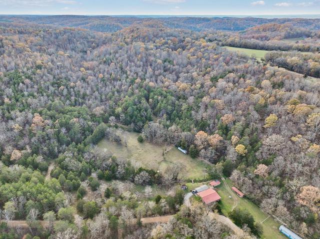 1098 Haynes Hollow Rd, Clifton, TN 38425 | 51 Photos - Movoto