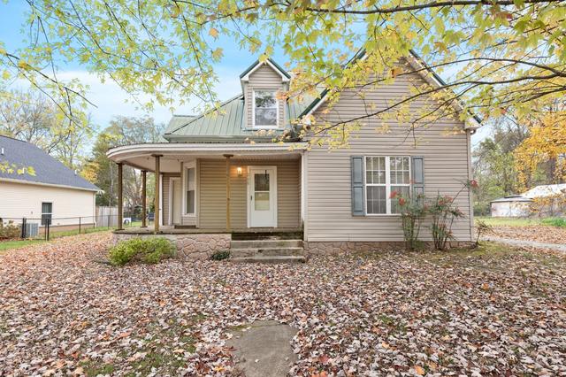 208 S Russell St, Portland, TN 37148 | 28 Photos - Movoto