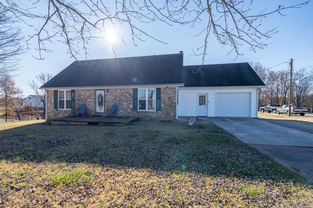 103 Daniel Cir, Collinwood, TN 38450 | 30 Photos - Movoto