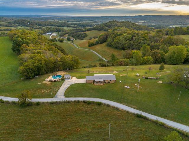 2300 Poarch Hollow Rd, Lewisburg, TN 37091 | 19 Photos - Movoto