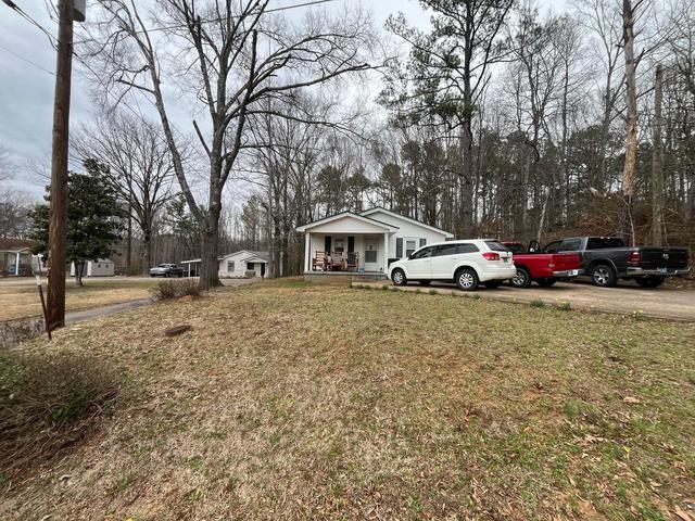 310 Purdy Rd, Selmer, TN 38375 | MLS# 2805252 | 8 Photos - Movoto