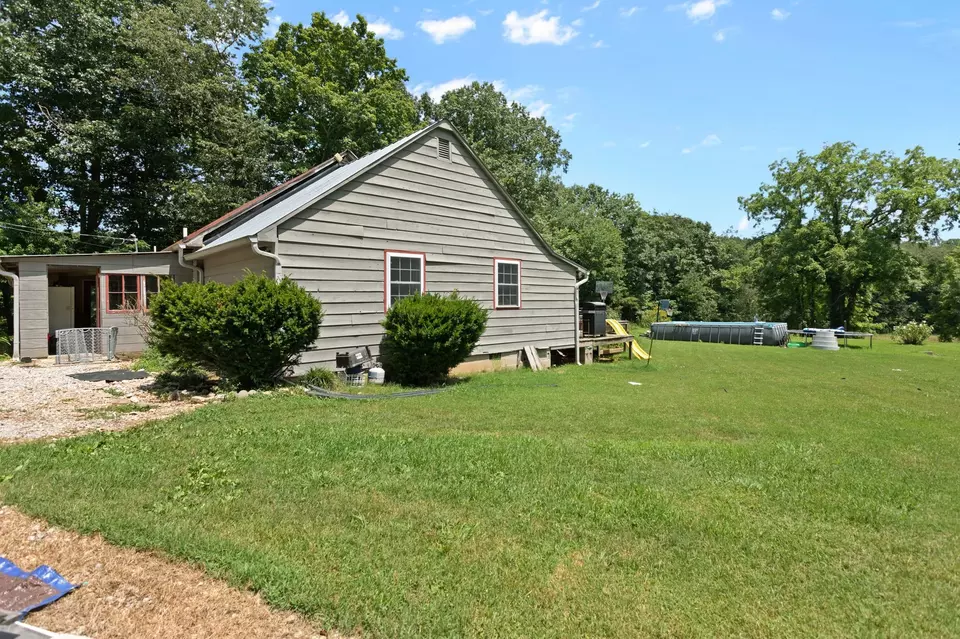 9060 Cude Cemetery Rd, Nunnelly, TN 37137 | MLS# 2943283 | 37 Photos ...