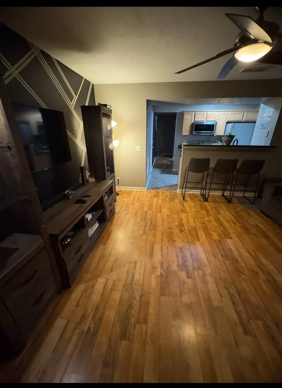 8007 Logan Dr, La Vergne, TN 37086 | MLS# 2991987 | 10 Photos - Movoto