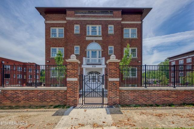 Knoxville, TN Condos & Townhouses For Sale - Movoto