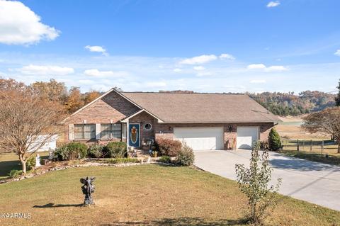 921 Hidden Harbor Ln, Sevierville, TN 37876 | 44 Photos | MLS #1209444 ...