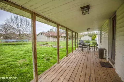 7007 Shell Ln, Knoxville, TN 37918 | 25 Photos - Movoto