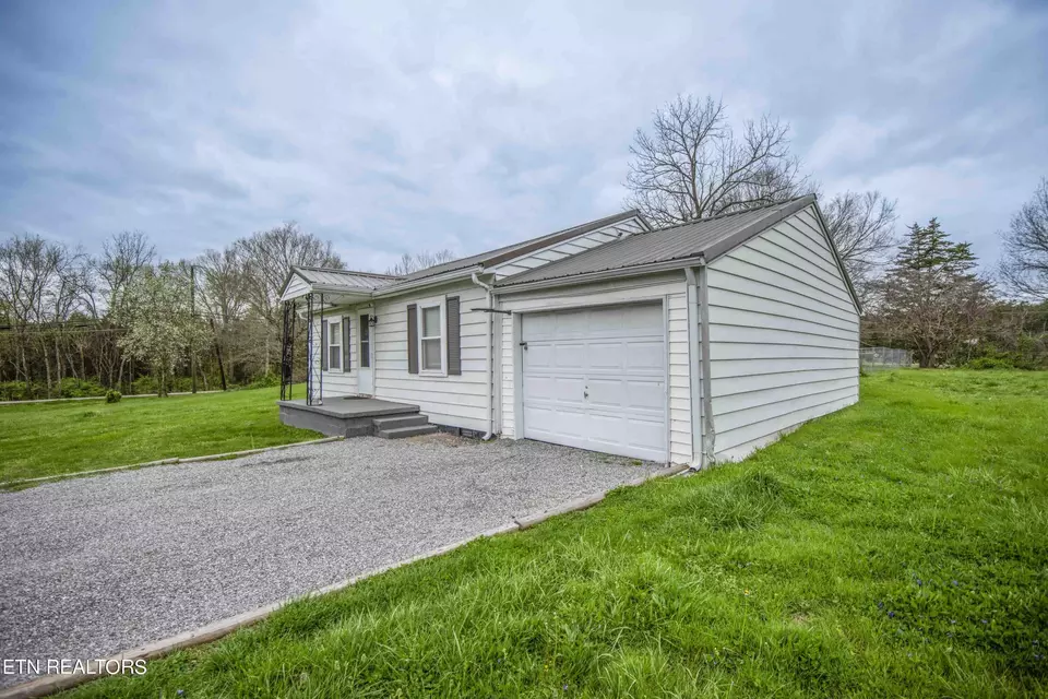 7007 Shell Ln, Knoxville, TN 37918 | 25 Photos - Movoto