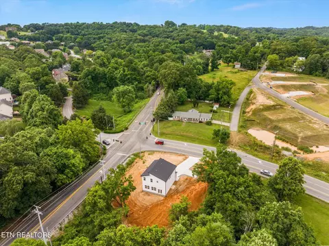 5243 Murphy Rd, Knoxville, TN 37918 | 30 Photos - Movoto