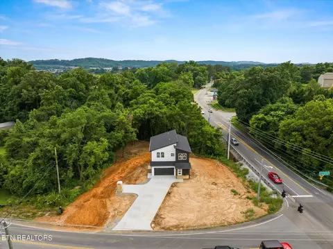 5243 Murphy Rd, Knoxville, TN 37918 | 30 Photos - Movoto