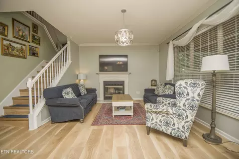 9007 Colebrook Ln, Knoxville, TN 37922 | 57 Photos - Movoto