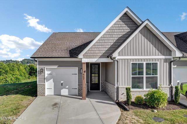 447 Toronto Ln, Knoxville, TN 37918 | 22 Photos - Movoto