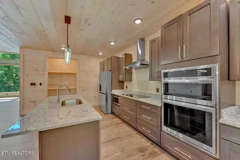 1879 Allen Way, Sevierville, TN 37862 | 60 Photos - Movoto