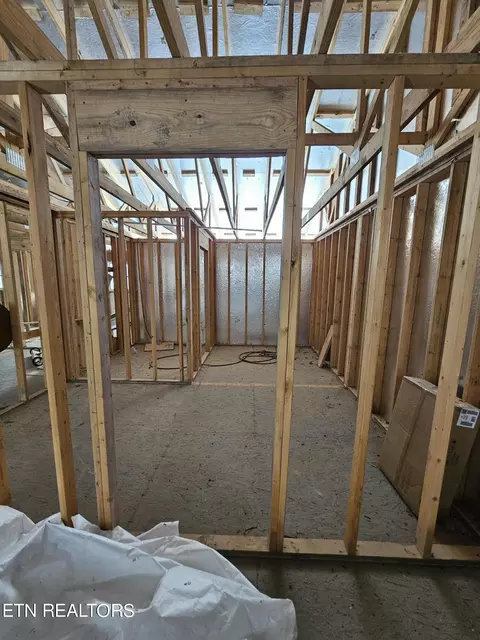 Susan Circle, Deer Lodge, TN 37726 | 22 Photos - Movoto