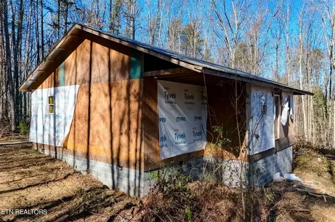 Susan Circle, Deer Lodge, TN 37726 | 22 Photos - Movoto