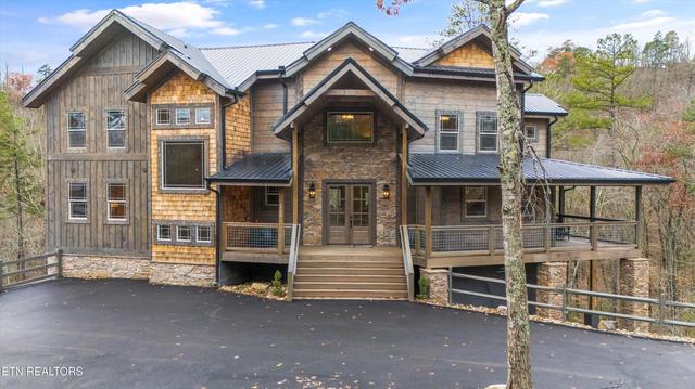 3205 Laughing Pine Ln, Sevierville, TN 37862 - Movoto