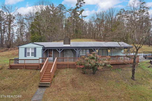 1116 Edgemoor Rd, Clinton, TN 37716 | MLS# 1290014 | 29 Photos - Movoto