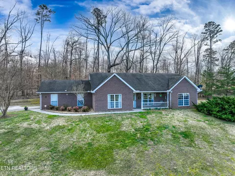 4275 Pea Ridge Rd, Maryville, TN 37804 | MLS# 1297643 | 25 Photos - Movoto