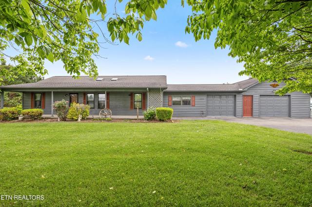 2265 Mccleary Rd, Sevierville, TN 37876 | MLS# 1300408 | 23 Photos - Movoto