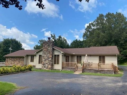 10395 Hwy 57 Hwy, Moscow, TN 38057 | 15 Photos | MLS #10133009 - Movoto