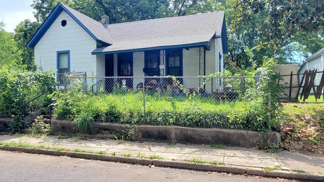 949 Kney St, Memphis, TN 38107 | 24 Photos - Movoto