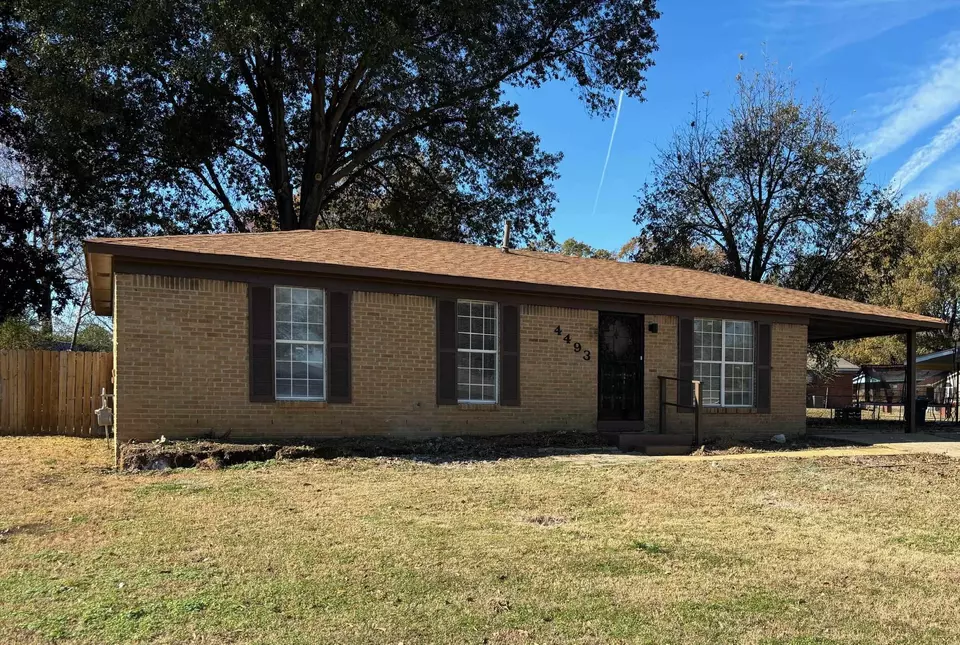 4493 Double Tree Rd, Memphis, TN 38109 | 12 Photos - Movoto