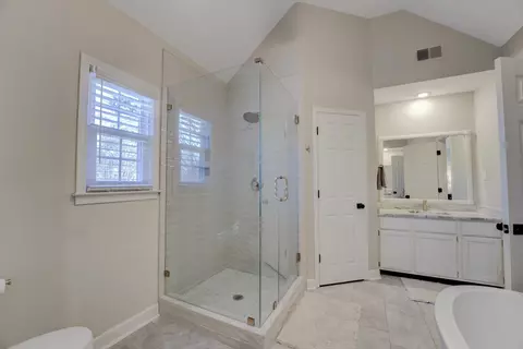 9191 Grey Cliff Dr, Germantown, TN 38139 | 40 Photos - Movoto