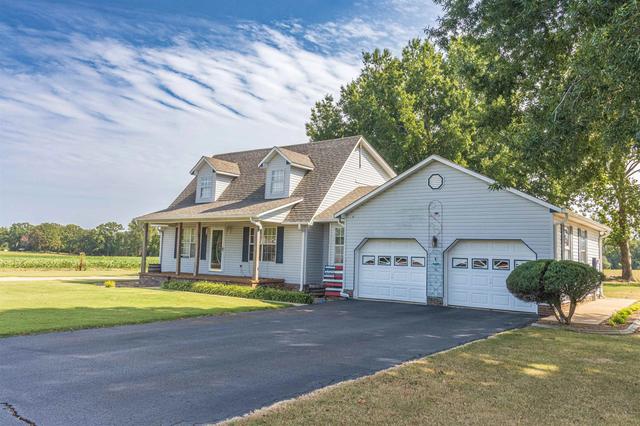 637 Perkins Rd, Adamsville, TN 38310 | 35 Photos - Movoto