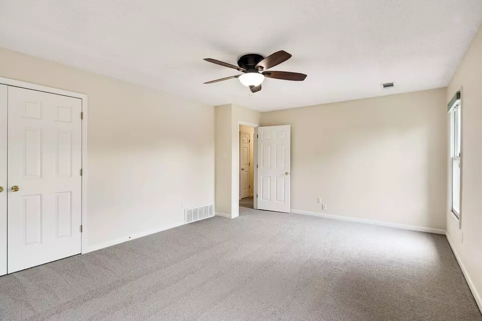 1362 Cedar Run Cv, Cordova, TN 38016 | MLS# 10208621 | 37 Photos - Movoto