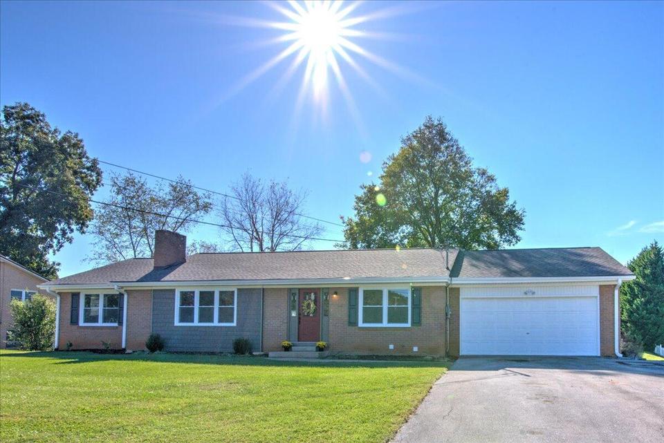 4103 Navaho Drive Johnson City Tn 37604, Johnson City, TN 37604 | 70 ...