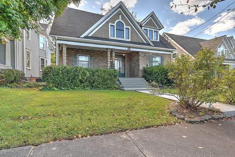 508 Spruce St, Bristol, TN 37620 | 37 Photos - Movoto