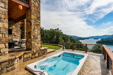 323 Stone Edge Drive Butler Tn 37640, Butler, TN 37640 | 179 Photos ...