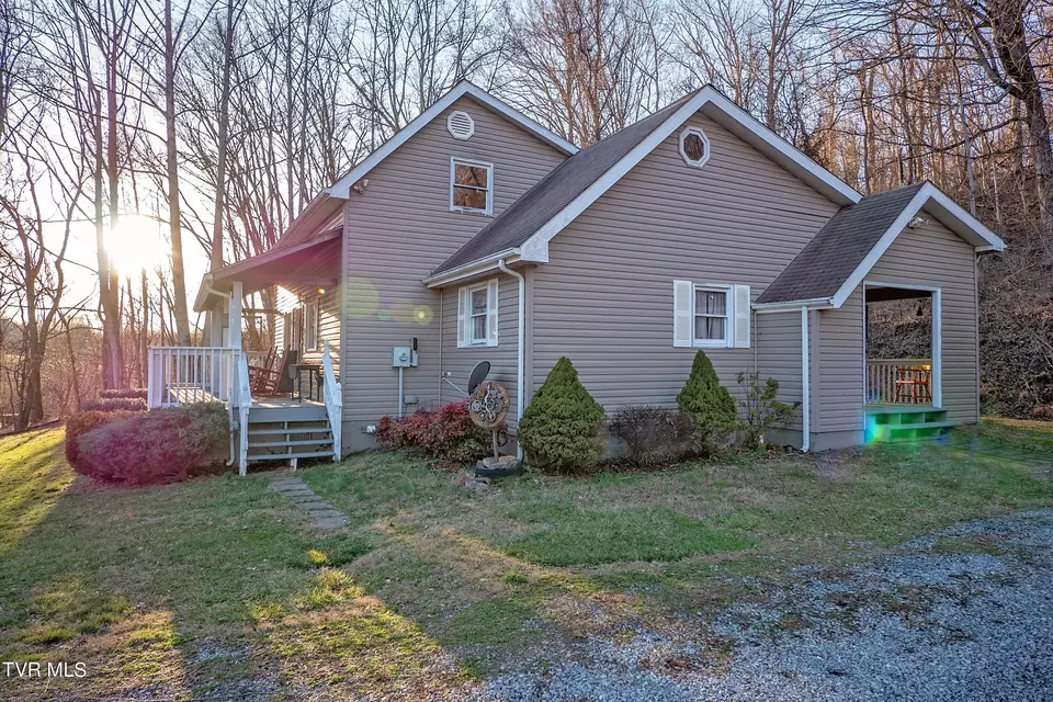 220 Gravel Top Road Blountville Tn 37617, Blountville, TN 37617 | 40 Photos - Movoto