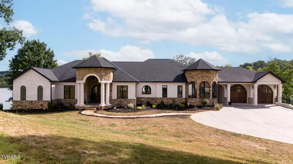 253 Forest Lane North Blountville Tn 37617, Blountville, TN 37617 | 130 Photos - Movoto