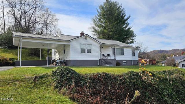 509 Quillen Avenue Coeburn Va 24230, Coeburn, VA 24230 | 35 Photos - Movoto