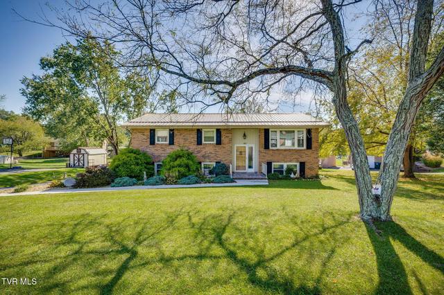 142 Freedom Road Bristol Va 24201, Bristol, VA 24201 | 46 Photos - Movoto