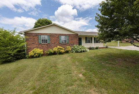548 Hiwassee Rd, Madisonville, TN 37354 | 31 Photos | MLS #1375097 - Movoto
