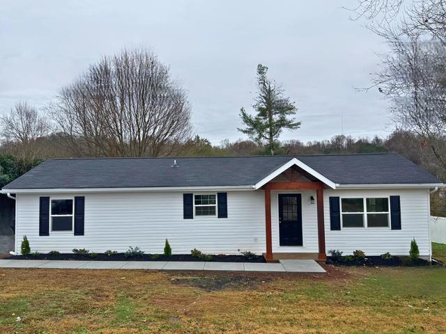 805 Tennal St, Athens, TN 37303 | 17 Photos - Movoto