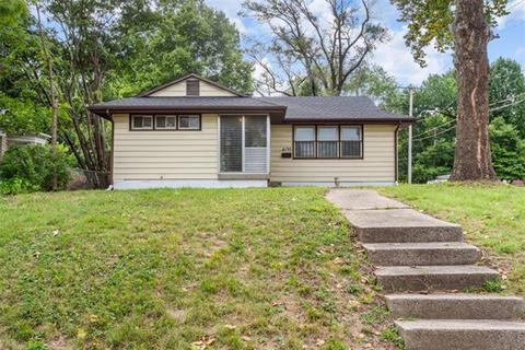 6133 Swope Pkwy, Kansas City, MO 64132 | 16 Photos | MLS #2400099 - Movoto