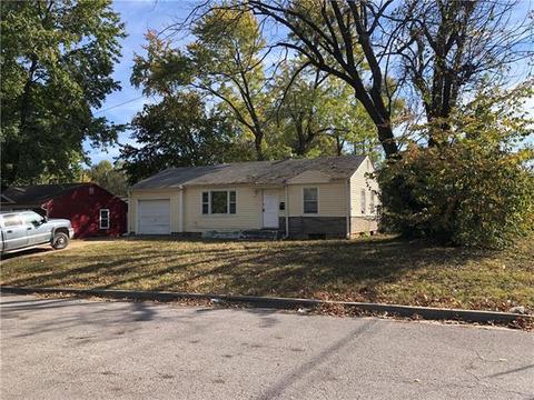 4617 Wood Ave, Kansas City, KS 66102 | 19 Photos | MLS #2409335 - Movoto