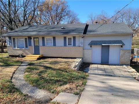 6132 N Eugene Field Rd, Kansas City, MO 64119 | 19 Photos | MLS ...