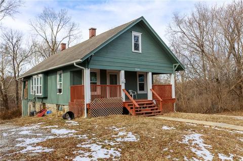 3044 Roosevelt Ave, Kansas City, KS 66104 | 8 Photos | MLS #2415846 ...