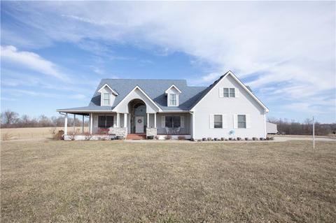 15867 Tyree Rd, Mayview, MO 64071 | 49 Photos | MLS #2420512 - Movoto