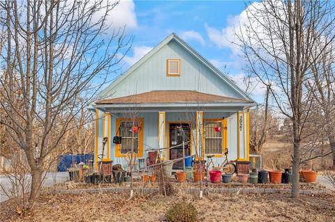 2927 N 17th St, Kansas City, KS 66104 | 25 Photos | MLS #2420687 - Movoto