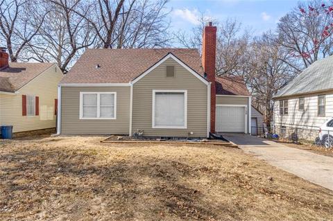 7130 Paseo Blvd, Kansas City, MO 64132 | 28 Photos | MLS #2423042 - Movoto