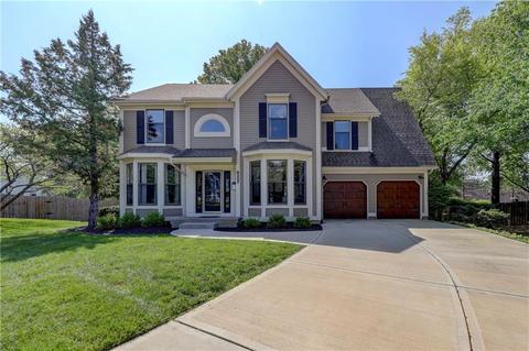 8207 W 150th St, Overland Park, KS 66223 | 35 Photos | MLS #2435220 ...