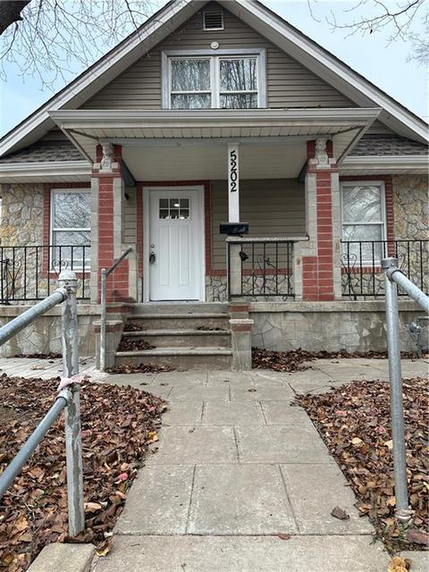 5202 Saida Ave, Kansas City, MO 64123 | 9 Photos | MLS #2438276 - Movoto