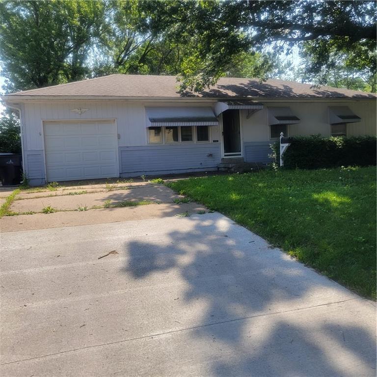 700 S Hamilton St, Olathe, KS 66061 | 12 Photos | MLS #2438572 - Movoto